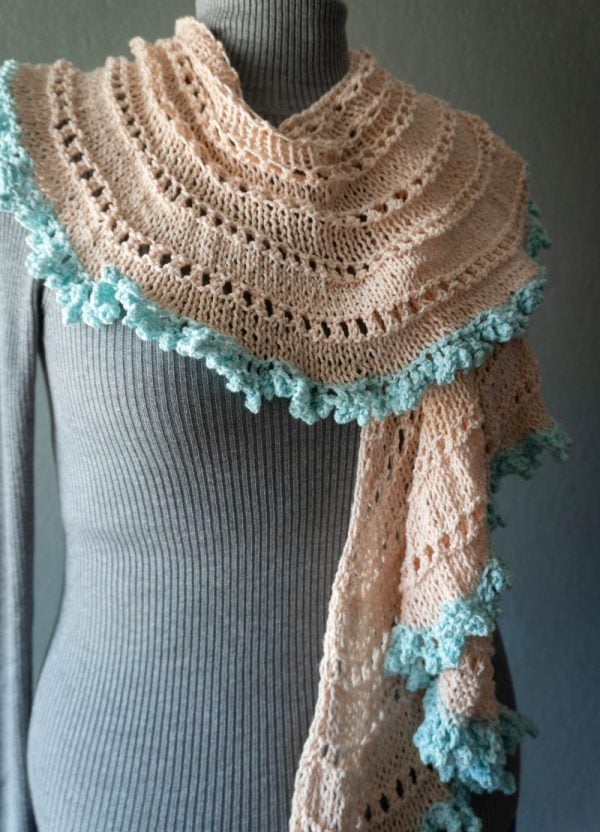 Little Frills Shawlette - Free Knitting Pattern
